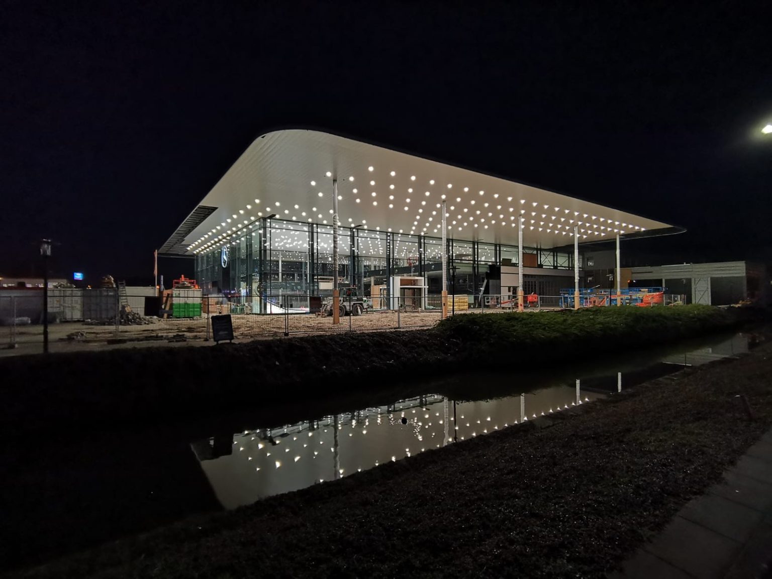 Mercedes Benz Den Haag - TWIN